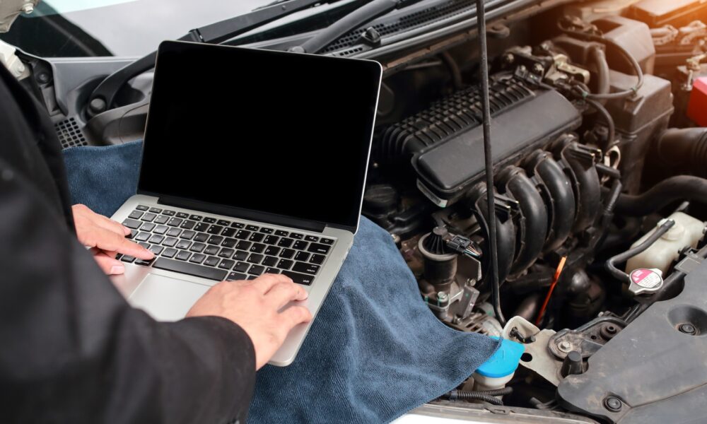 Mejora el rendimiento de tu vehículo con software para reprogramar la ...